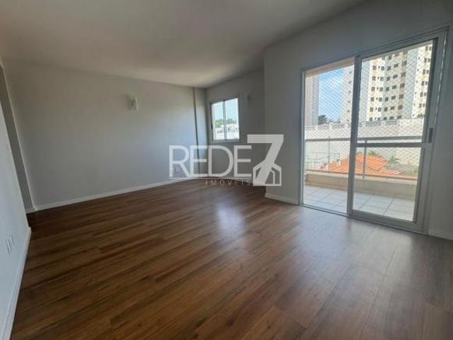 Imperdível: Apartamento à venda em Campinas SP, Vila Brandina! 3 quartos, 1 suíte, 2 salas, 3 banhei