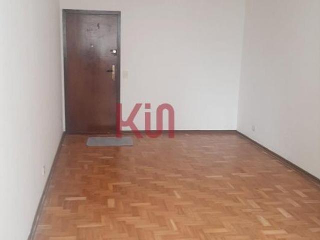 Imperdível: Apartamento à venda em São Paulo, 2 quartos, 1 banheiro, 1 vaga na Liberdade!