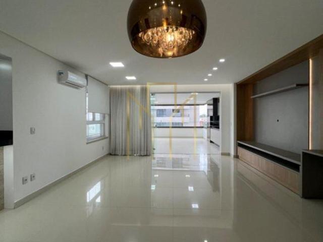 Imperdível! Apartamento à venda em Uberlândia MG, bairro Saraiva: 3 quartos, 3 suítes, 4 banheiros