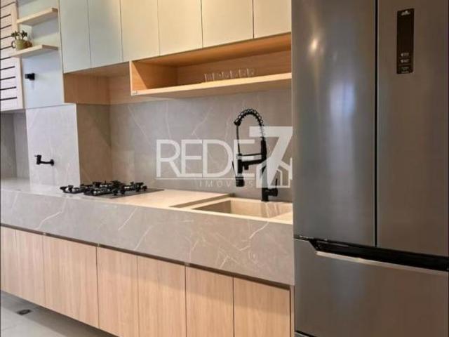 Imperdível: Apartamento à venda no Centro de Campinas SP, com 2 quartos, 1 suíte e vaga de garagem