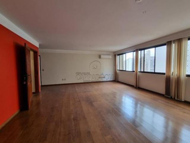 Imperdível Apartamento à Venda no Centro de São José do Rio Preto SP 3 quartos, 1 suíte, 2 salas, 4