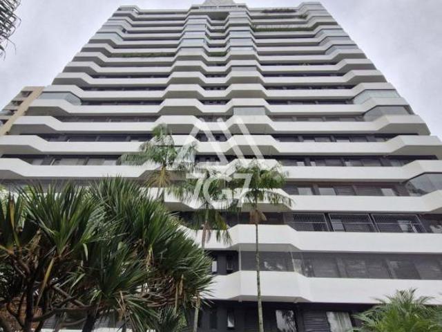 IMPERDÍVEL! APARTAMENTO À VENDA NO MORUMBI: 185m², 3 suítes, 2 vagas de garagem