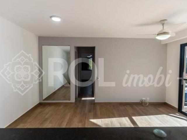 Imperdível apartamento à venda na Vila Olímpia, São Paulo SP: 2 quartos, 1 suíte, 1 sala, 2 banheiro