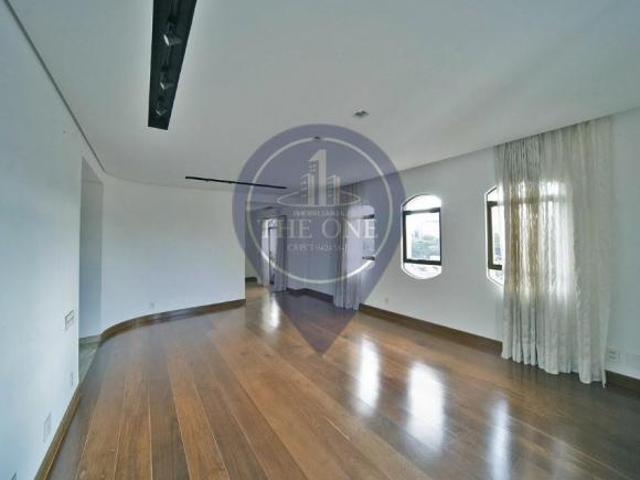 Imperdível: Apartamento de Luxo com 3 Suítes no Jardim Paulista, São Paulo SP 255m², 4 Vagas de Ga