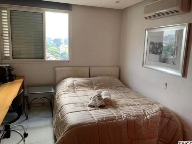 Imperdível! Apartamento de luxo com 3 suítes e 3 vagas de garagem no Mirandópolis, São Paulo SP