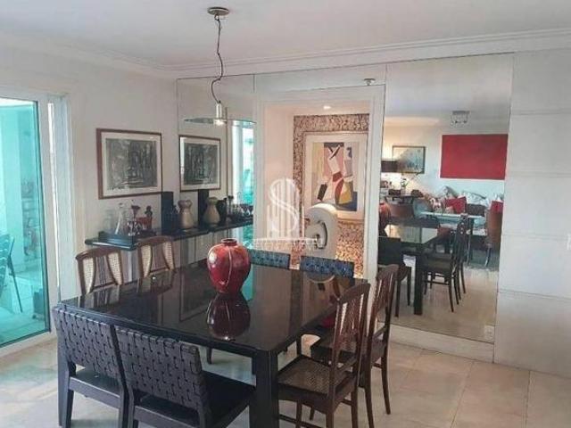 Imperdível: Apartamento de luxo com 3 suítes e 3 vagas na Vila Morumbi, São Paulo SP 367m² de puro