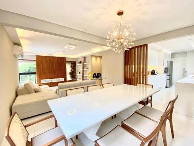Imperdível: Apartamento de luxo com 3 suítes e 3 vagas na Vila Andrade, São Paulo SP!