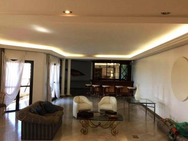 Imperdível apartamento de luxo com 5 quartos, 5 banheiros, 5 vagas na Bosque da Saúde, São Paulo SP!