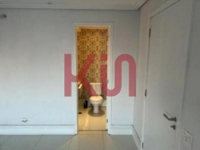 Imperdível apartamento de luxo à venda em SP: 3 quartos, 3 suítes, 5 banheiros