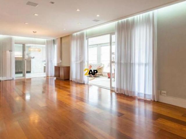 Imperdível: Apartamento de Luxo na Vila Andrade, São Paulo SP 3 Quartos, 3 Suítes, 4 Banheiros, 3