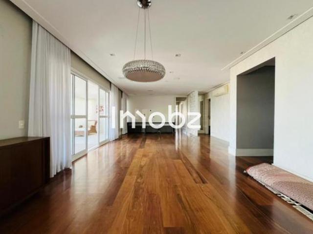 Imperdível! Apartamento de 200m² na Vila Andrade, São Paulo SP, com 3 suítes, varanda gourmet e 3 va