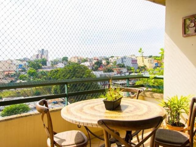Imperdível! Apartamento de 3 quartos na Vila Gilda, Santo André SP, com 248m² e 3 vagas de garagem