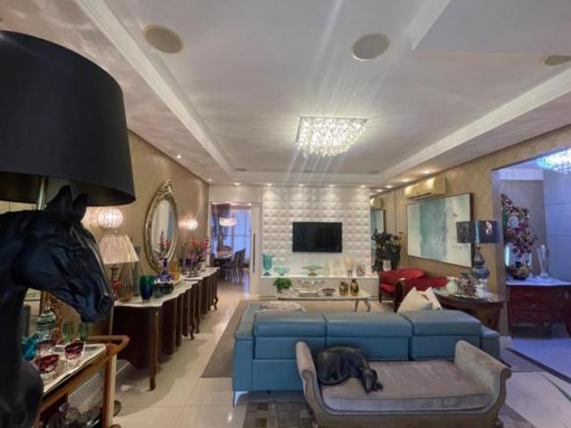 Confortável apartamento garden para venda em Vila Aurora II com 3 quartos, sendo 3 suítes, 188m²