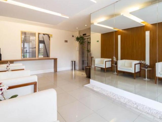 Confortável apartamento para venda e locação em Vila Anastácio com 3 quartos, sendo 1 suíte, 87m²