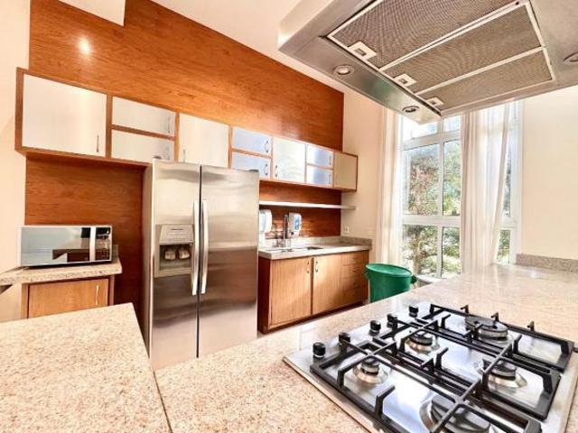 Agradável apartamento para venda em Cambuci com 3 quartos, sendo 3 suítes, 176m² remaxclassique#J1