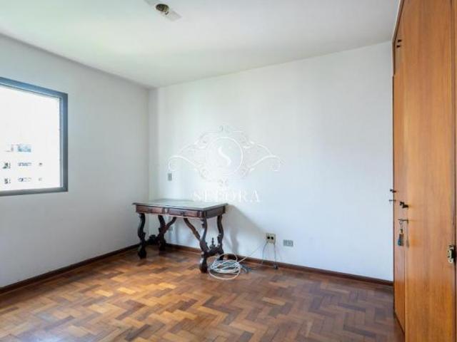 Imperdível apartamento para venda em Campo Belo com 4 quartos, sendo 2 suítes, 202m²
