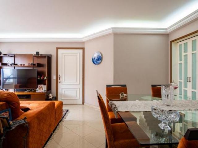 Confortável apartamento para venda em Chácara Inglesa com 3 quartos, sendo 1 suíte, 96m² remaxempi