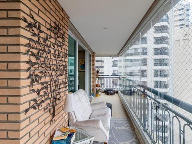 Aconchegante apartamento para venda em Aclimação com 4 quartos, sendo 3 suítes, 210m² urban#NZQQ7