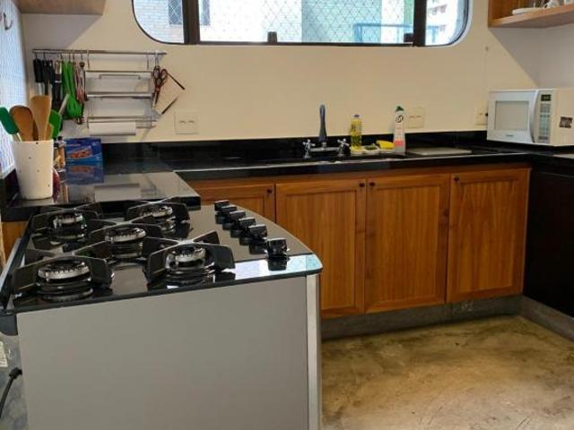 Excelente apartamento para venda em Itaim Bibi com 2 quartos, sendo 2 suítes, 160m²