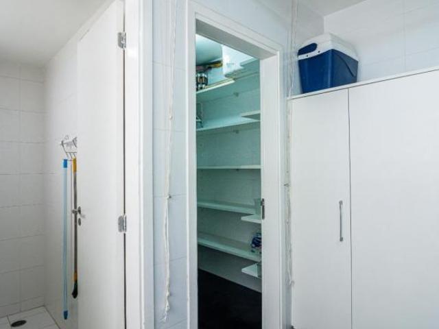 Imperdível apartamento para venda em Jardim Monte Kemel com 4 quartos, sendo 3 suítes, 177m² there