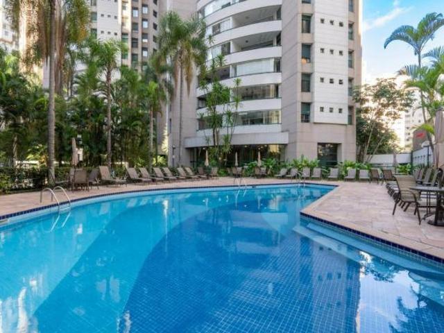 Funcional apartamento para venda em Moema com 3 quartos, sendo 3 suítes, 121m² theremaxcollection#