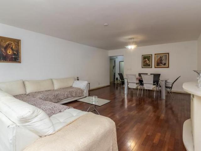 Agradável apartamento para venda em Paraíso com 3 quartos, sendo 1 suíte, 139m²