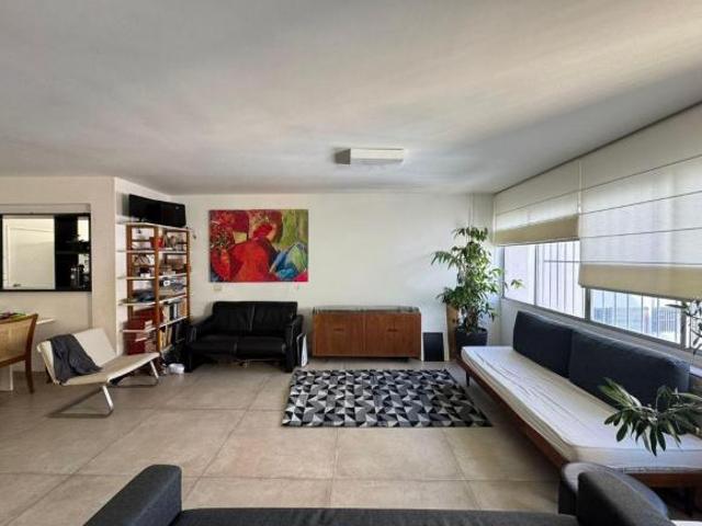 Imperdível apartamento para venda em Perdizes com 3 quartos, sendo 1 suíte, 135m²