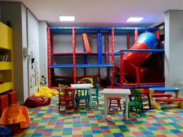 Confortável apartamento para venda em Vila Uberabinha com 4 quartos, sendo 1 suíte, 147m² remaxinc