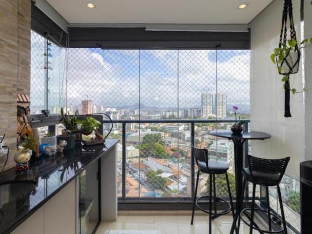 Funcional apartamento para venda em Vila Yara com 2 quartos, sendo 1 suíte, 55m²