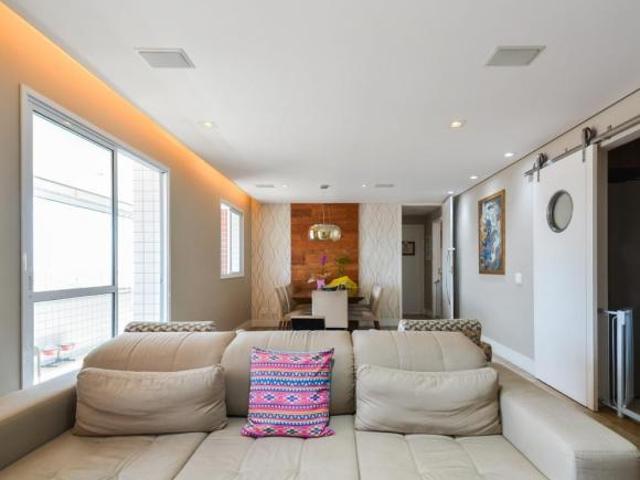 Deslumbrante apartamento para venda em Vila Dom Pedro I com 3 quartos, sendo 3 suítes, 136m²