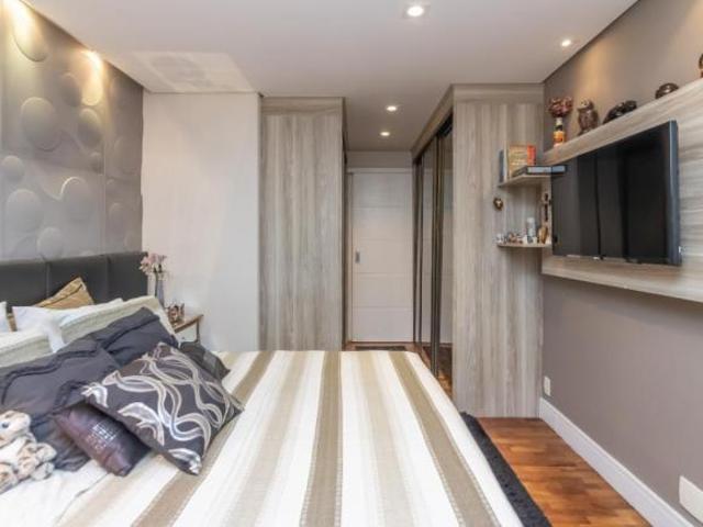 Deslumbrante apartamento para venda em Vila Gumercindo com 3 quartos, sendo 3 suítes, 137m² maiara
