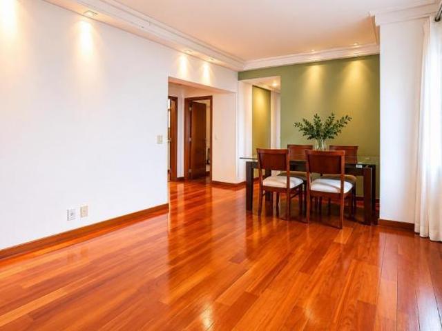 Confortável apartamento para venda em Vila Mariana com 3 quartos, sendo 2 suítes, 100m²