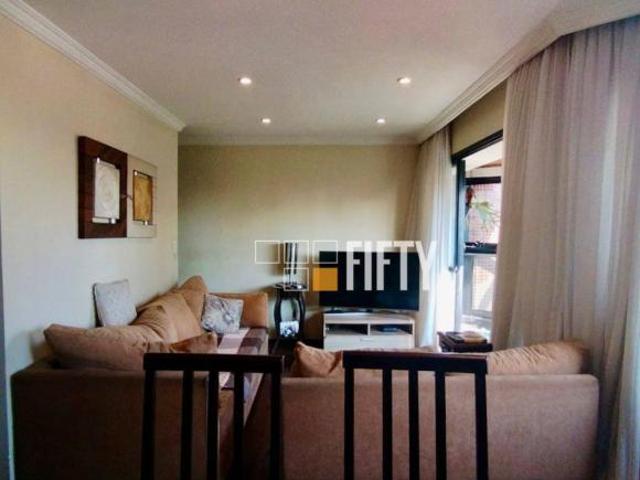 Imperdível apto. muito bem localizado em Moema com 3 dor/1 suíte/Varanda/Lazer Comp. à venda, 91 m²