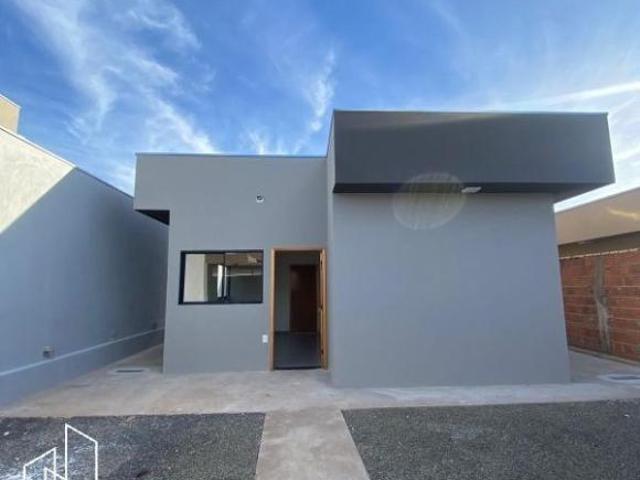 Imperdível! Casa com 2 quartos e 2 vagas de garagem no Residencial Santa Regina, São José do Rio Pre