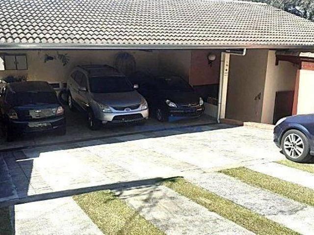 Imperdível! Casa com 3 suítes à venda Forest Hills, Granja Viana, apenas R$1.190.000,00
