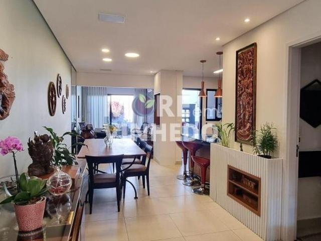 Imperdível! Casa com 3 suítes, piscina, 3 vagas de garagem e piscina! Vinhedo/SP