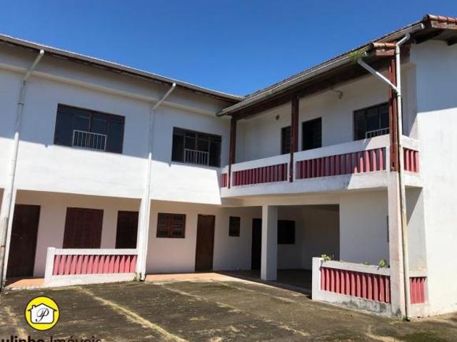 Imperdível casa com 6 quartos e 4 suítes na Estância Balneária Belmira Novaes, Peruíbe SP!