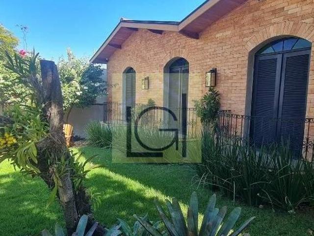 Imperdível! Casa comercial à venda em Itu SP, bairro Brasil: 1 quarto, 4 salas, 3 banheiros, 193,35