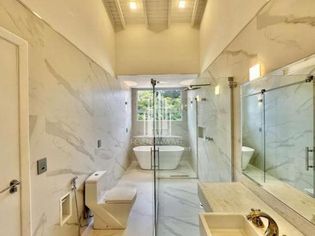 Imperdível! Casa contemporânea de alto padrão em Carapicuíba SP, Recanto Impla. 3 suítes, 574,80m²