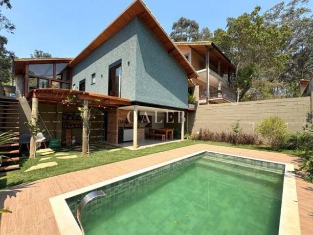 Imperdível casa à venda toda mobiliada com piscina e 3 suítes em Atibaia SP, Bosque dos Eucaliptos