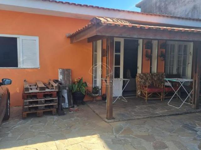 Imperdível: Casa à venda com piscina no Jardim Aparecida, em Campinas/SP
