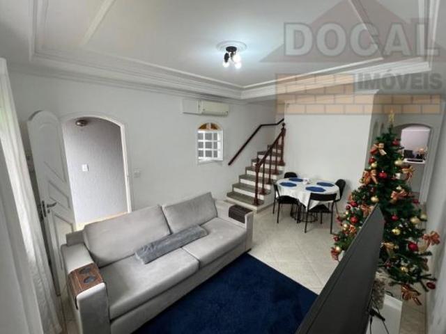 Imperdível! Casa à venda em Taboão da Serra SP, 3 quartos, 2 banheiros, 2 vagas de garagem, 102,06 m