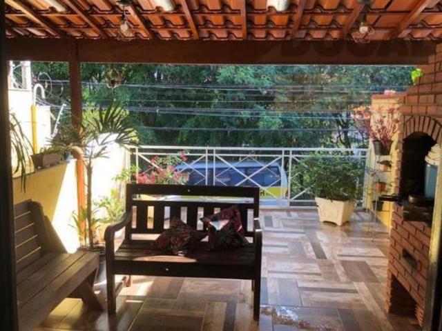 Imperdível casa à venda em Taboão da Serra SP, Jardim América: 2 quartos, 1 sala, 3 banheiros, 3 vag