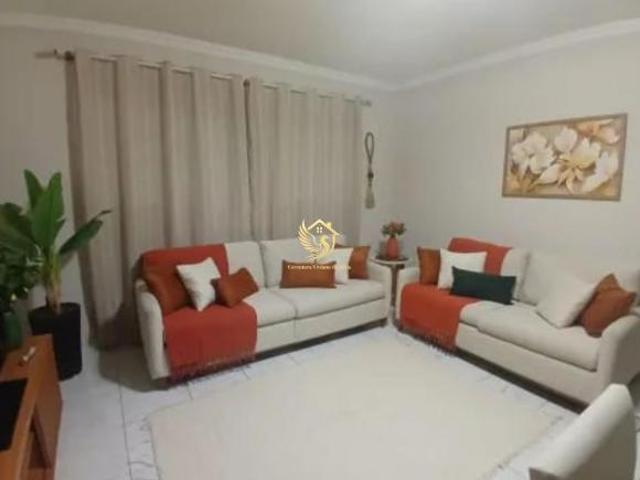 Imperdível casa à venda em Taubaté SP, no Jardim Independência, com 3 quartos, 1 sala, 3 banheiros e
