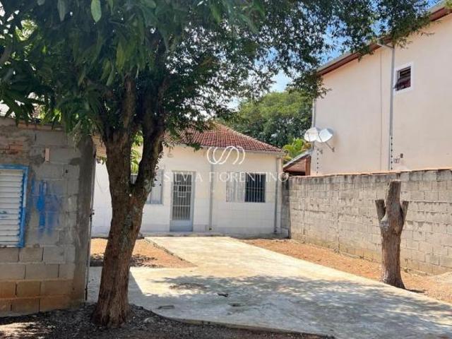 Imperdível! Casa à venda em Taubaté SP, no Parque Senhor do Bonfim. 2 quartos, sala, banheiro, vaga