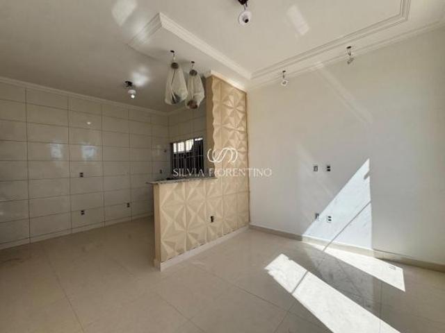 Imperdível! Casa à venda em Taubaté SP, Jardim Continental II, 3 quartos, 1 suíte, 1 sala, 1 vaga de