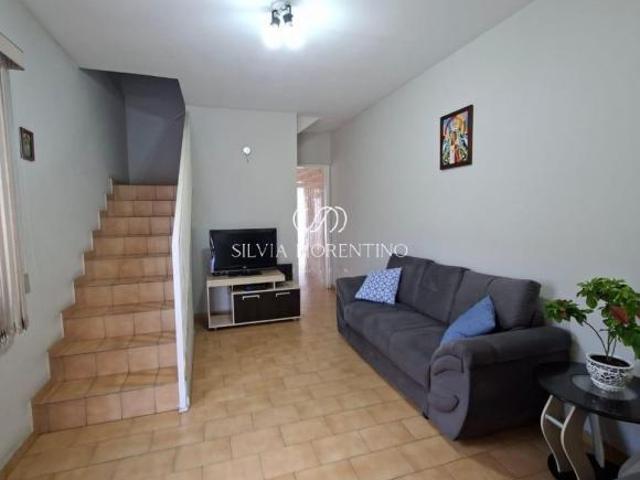 Imperdível! Casa à venda em Taubaté SP, Jardim das Monções: 2 quartos, 1 sala, 1 banheiro, 1 vaga de