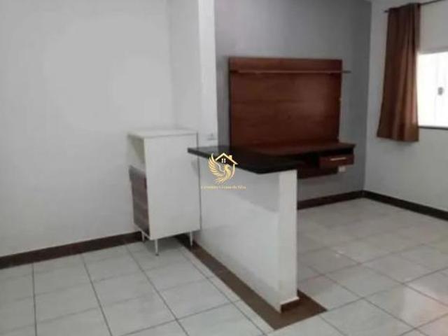 Imperdível: Casa à venda em Taubaté SP, Jardim Marieta! 2 quartos, 1 suíte, 1 sala, 2 banheiros, 2 v