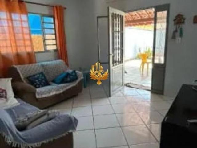 Imperdível: Casa à venda em Taubaté SP, Jardim Mourisco! 3 quartos, 2 salas, 1 banheiro, 2 vagas, 25