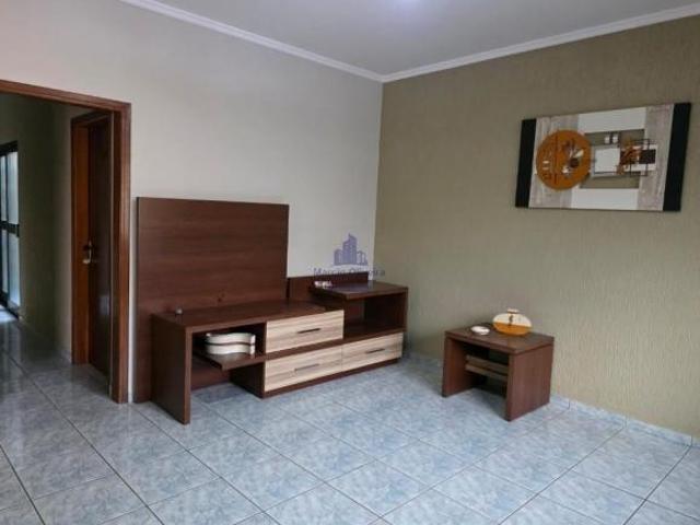 Imperdível: Casa à venda em Taubaté SP, Parque Piratininga! 3 quartos, 1 suíte, 1 sala, 2 banheiros